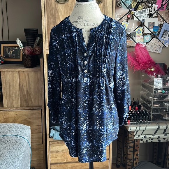 Notations | Tops | Notations Floral Navy Blouse Xl | Poshmark
